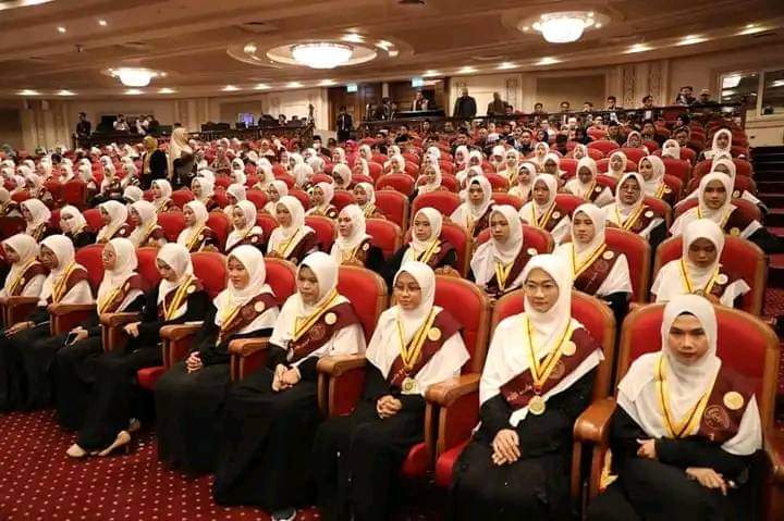 In Pictures: Graduation ceremony of students studying at Al-Azhar ...